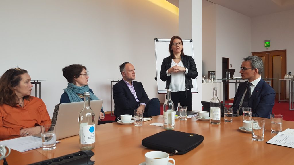 isdv vor Ort: Sitzung der Bundesarbeitsgemeinschaft der ...